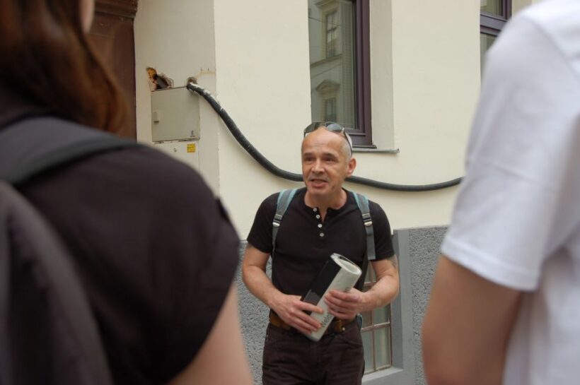 Vienna: Educational Walk on Drugs and Addiction - The Guide: A Personal Touch
