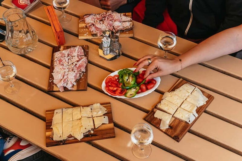 Vienna: Guided Foodie Walking Tour with Tastings and Coffee - Analyzing Value and Experience Quality