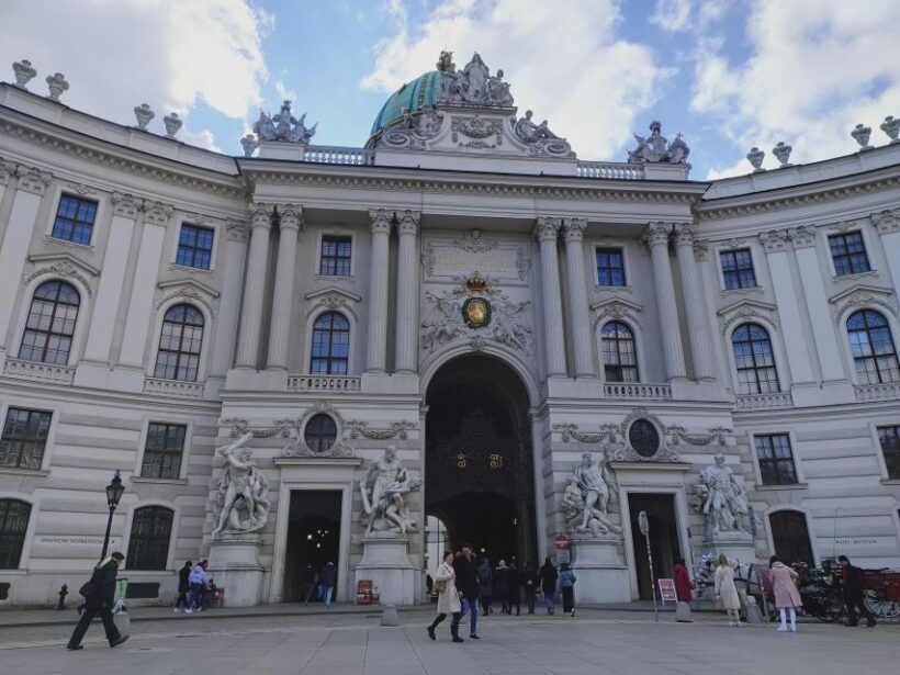 Vienna Historical Highlight City Tour + Wine Tasting - Who Should Consider This Tour?