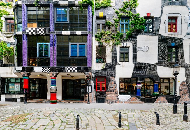 Vienna Hop On Hop Off City Tour - Enhancing Your Experience: Accessibility and Additional Services