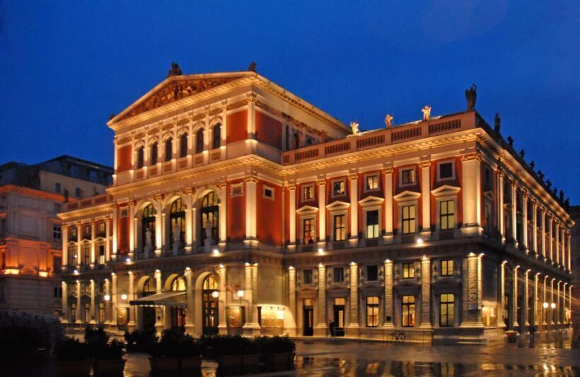Vienna: Mozart Concert with Dinner and Carriage Ride - The Sum Up