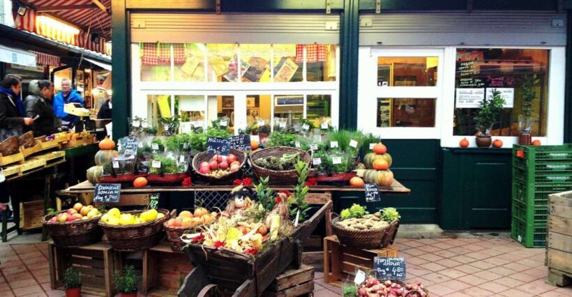 Vienna: Naschmarkt Food Tasting Tour - Authenticity and Cultural Insights