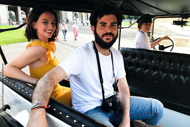 Vienna Oldtimer Tour (60 min) Incl. bottle of Prosecco - Introduction