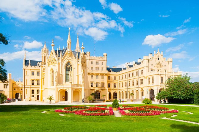 Vienna-Prague One-Way Sightseeing Tour Bus - Traveler Feedback and Testimonials