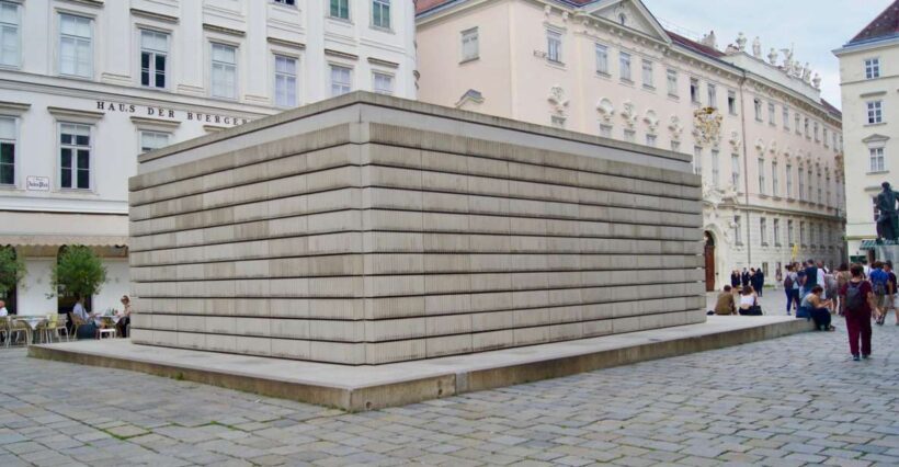 Vienna: Private Jewish Walking Tour - Key Points