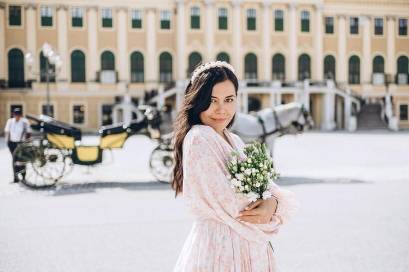 Vienna: Private Schönbrunn Gardens Photoshoot - A Closer Look at What You Can Expect