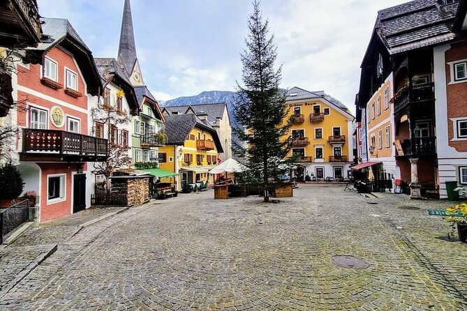 Vienna: Private tour to Hallstatt and Salzburg - Authentic Experiences and Traveler Feedback