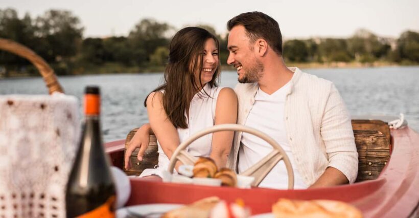Vienna: Retro Boat Tour on the Danube River with Picnic - Authentic Experiences and What Past Travelers Say