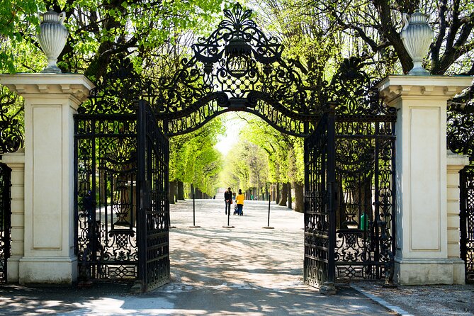 Vienna: Schönbrunn Skip the Line Palace Tour and Gardens - Exploring the Schönbrunn Palace Gardens