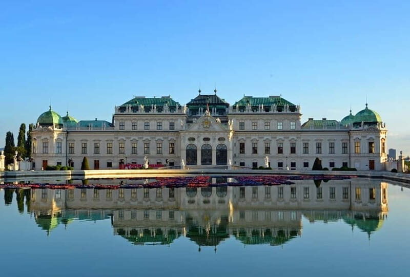 Vienna: Sightseeing Tour in an 8 seats electric classic car - The Sum Up