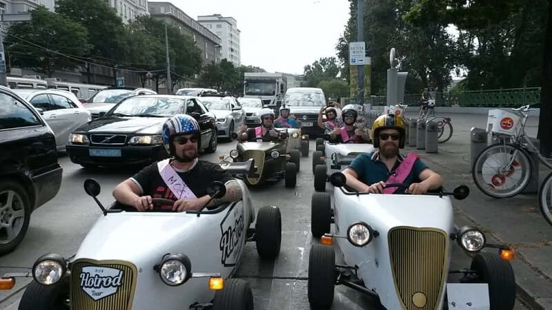 Vienna: Sightseeing Tour in Hotrod - FAQ