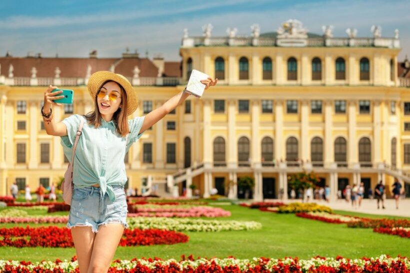 Vienna: Skip-the-Line Schonbrunn Palace and Gardens Tour - A Breakdown of the Itinerary