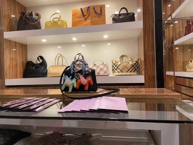 Vienna: Sunday Shopping Experience in the Iconic Ringstrasse - An Authentic Look at the Vienna Sunday Shopping Experience