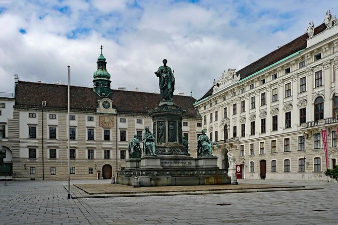 Vienna: The Great Plague Exploration Game and Tour - Flexible and Personalized Experience