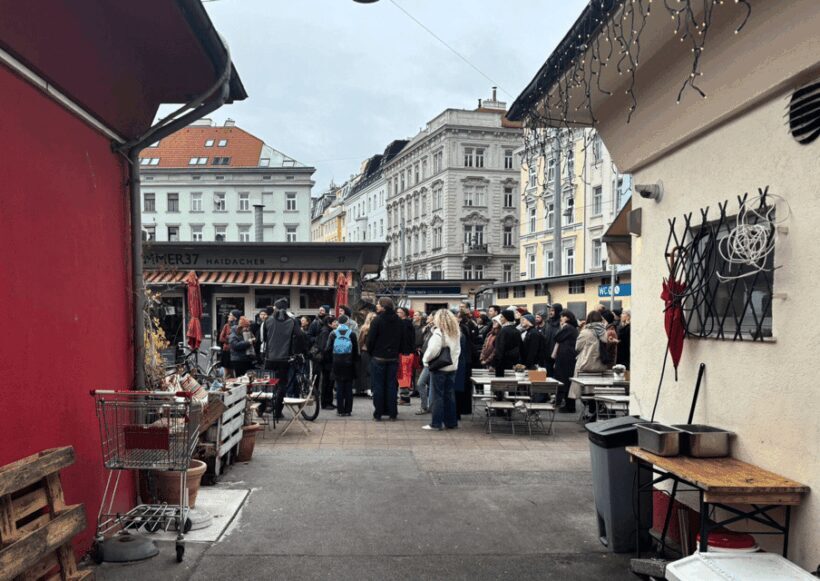 Vienna: Ugly Vienna Guided Walking Tour - A Closer Look at the Architectural Choices