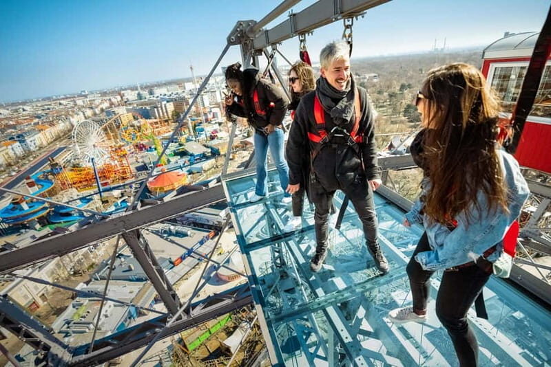 Vienna: Vienna Giant Ferris Wheel: Platform 9 Experience Ride - Key Points