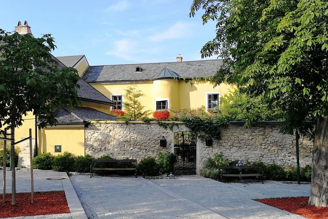 Vienna Woods Wine Tour - Wines, Vines & Good Times! - Scenic Hiking Adventures