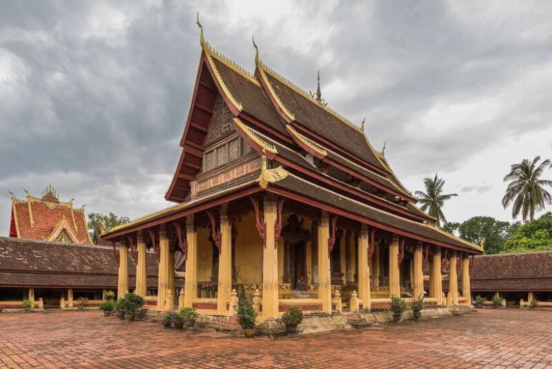 Vientiane: Private Full-Day Tour with Buddha Park and Lunch - Authenticity and Value