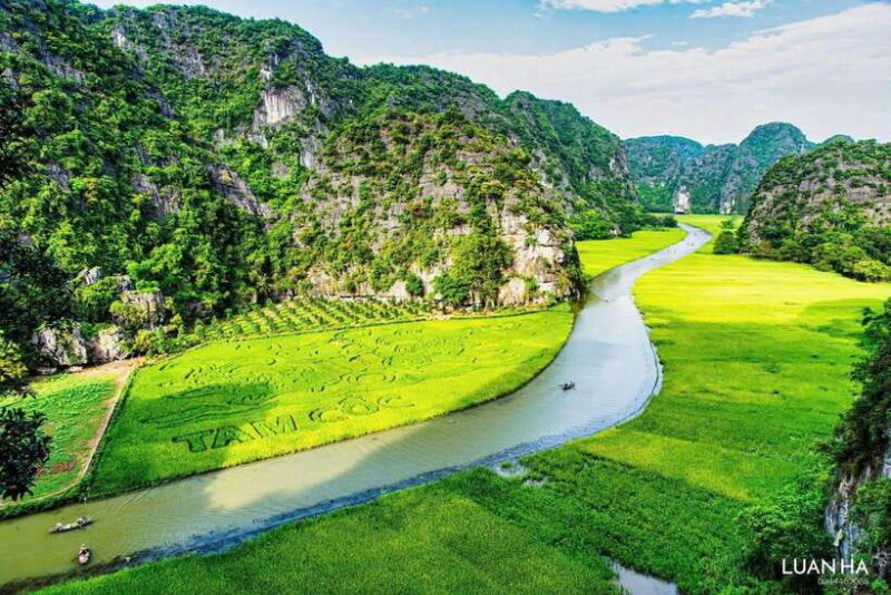Vietnam in 17 Days: An Itinerary of Beauty and Rich Culture - Exploring Ninh Binh and Ha Long Bay