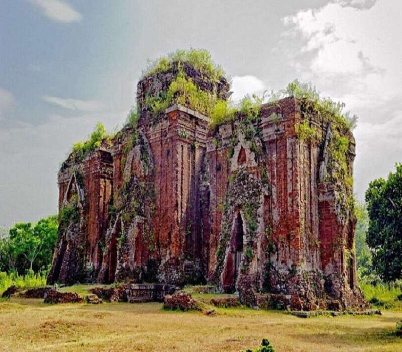 Vietnam War Tour History:Ky Anh Tunnel/French & American War - Exploring the Ky Anh Tunnel: A War-Time Marvel