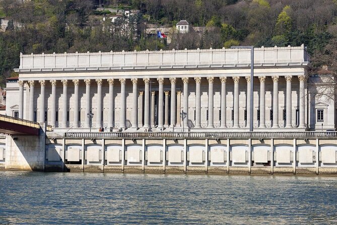 Vieux Lyon Cultural & Historical Walking Guided Tour (English) - Architectural Marvels: La Tour Rose and Silk Workshops
