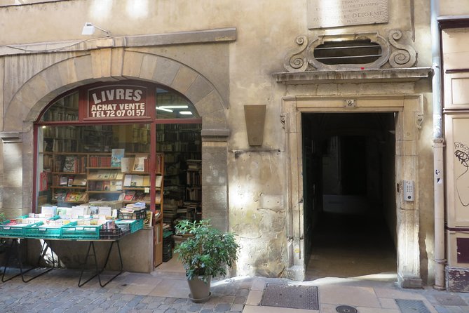 Vieux Lyon Cultural & Historical Walking Guided Tour (English) - Ending at the Grand Hotel Dieu