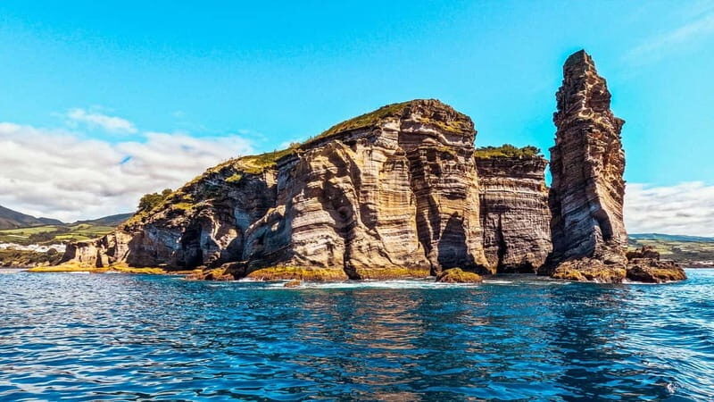 Vila Franca Islet: Around The Islet Guided Boat Tour - Authentic Experiences from Travelers