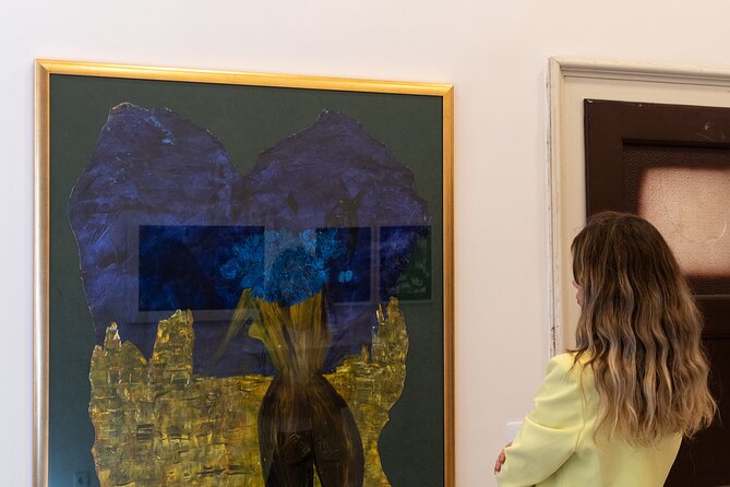 Villa Banac - Gallery Entrance - Value and Practicality