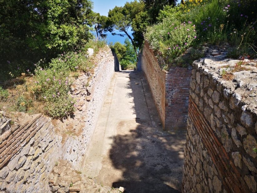 Villa jovis, guided walk to the Roman imperial villa - A Closer Look at the Experience