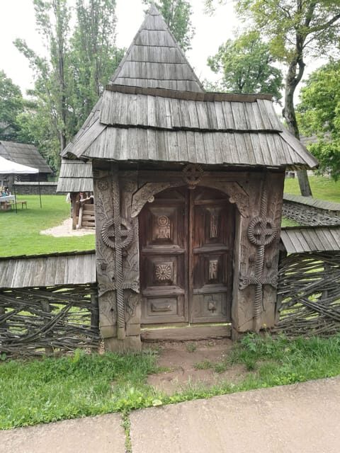 Village Museum Bucharest Guided Tour - Key Points