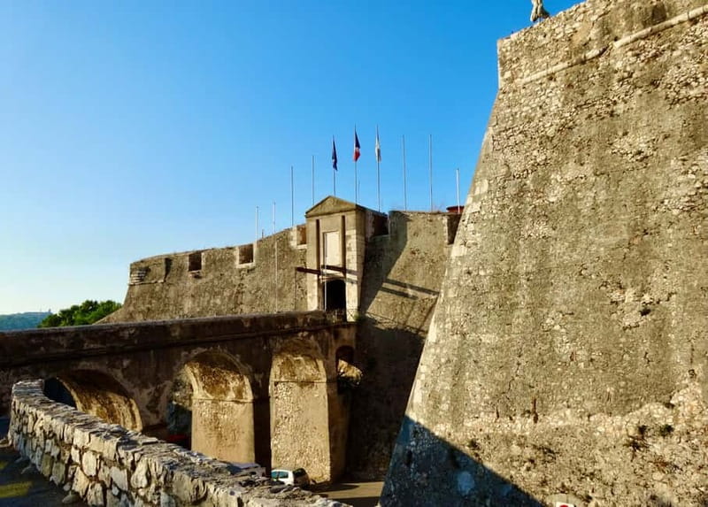 Villefranche Walking: Citadel, Old Town & Royal Port - Practicalities: What to Expect and How to Prepare