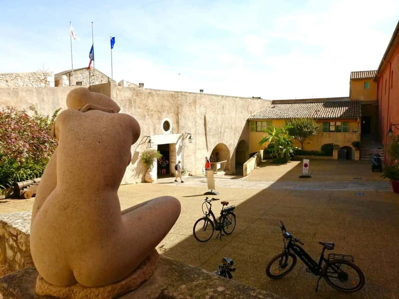 Villefranche Walking: Citadel, Old Town & Royal Port - The Sum Up