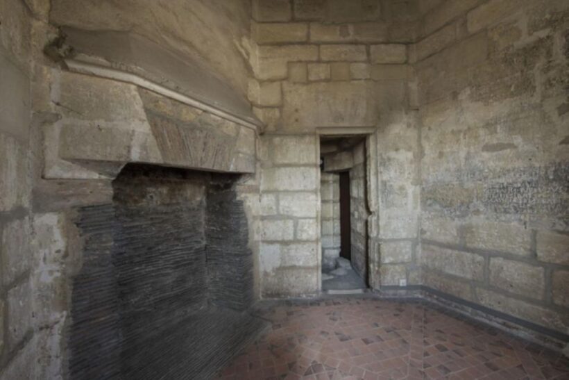 Vincennes Castle: Private Guided Tour with Entry Ticket - Final Thoughts