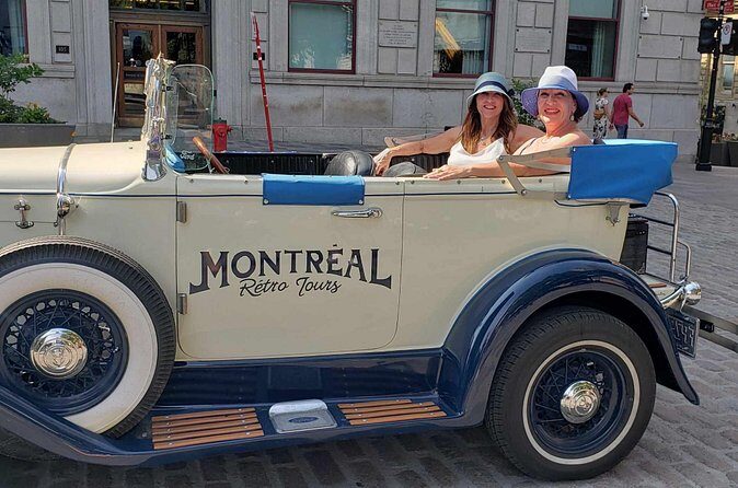Vintage 1930 convertible ride in Old Montreal w/ old tunes-30min - The Itinerary and Route