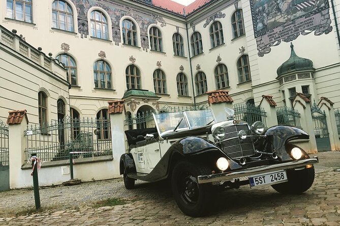 Vintage Cars Prague - Grand City Tour 150MIN / 1-6 Pers. 2,5hrs - Tour Features