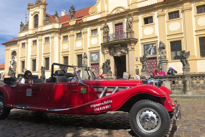 Vintage Cars Prague - Grand City Tour 150MIN / 1-6 Pers. 2,5hrs - Customer Experiences