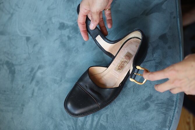 Vintage Fashion Walk with a Stylist - What to Expect on the Vintage Fashion Walk