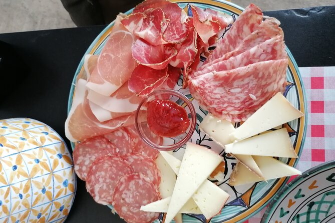 Vintage Fiat 500 Chianti Classico Wine Tour and Tuscan Lunch - Wine Tasting Experience