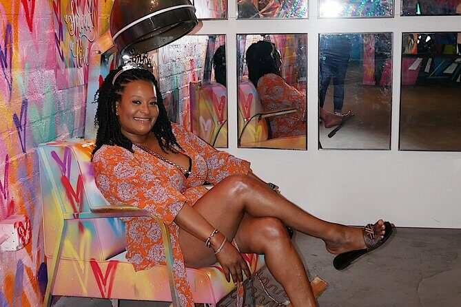 Vintage Shopping Tour of the Arts District with 100 Photos, Champagne and Lunch - The Sum Up