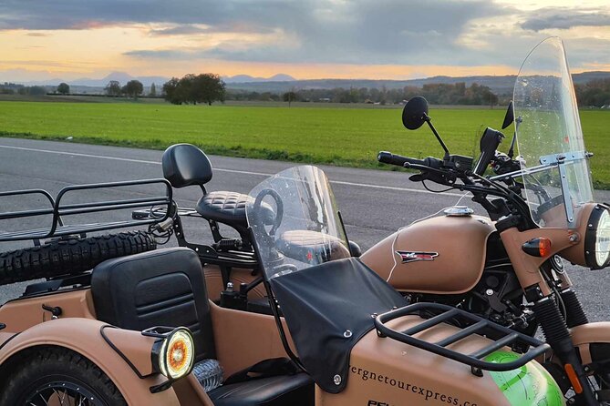 vintage sidecar ride in Auvergne - Who Should Consider This Experience?