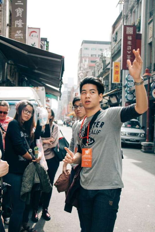 Vintage Taipei - Best of Taiwan and Sunset Walking Tour - Deep Dive into the Itinerary