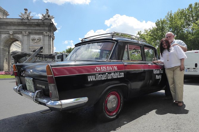 Vintage Tour Madrid Taxi 1500 - Refreshment Stop