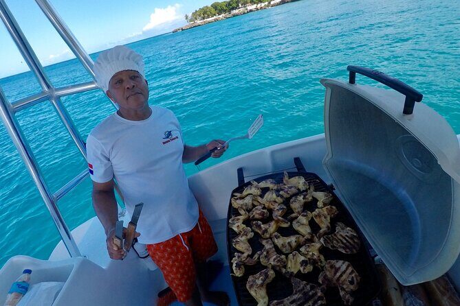 VIP Fascinating Boat Ride & Snorkeling at Sosua Bay - FAQ