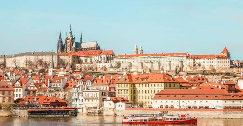 VIP FOOD AND SIGHTSEEING TOUR - 7 HOURS Private Prague Tour - Discover Prague with a 7-Hour Private Food and Sightseeing Tour