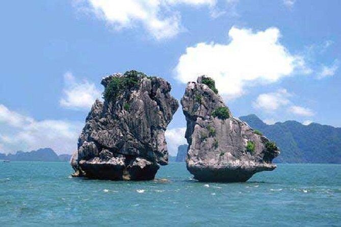 VIP Ha Long Bay 6 hour FUJI cruise with latest luxury cruise ship + limousine + highway + dinner for Japanese only - FAQs