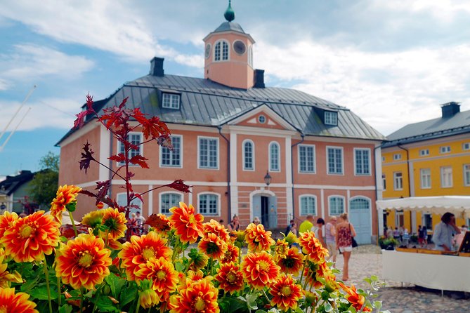 VIP Helsinki and Medieval Porvoo Private Service - Exploring the Medieval Town of Porvoo