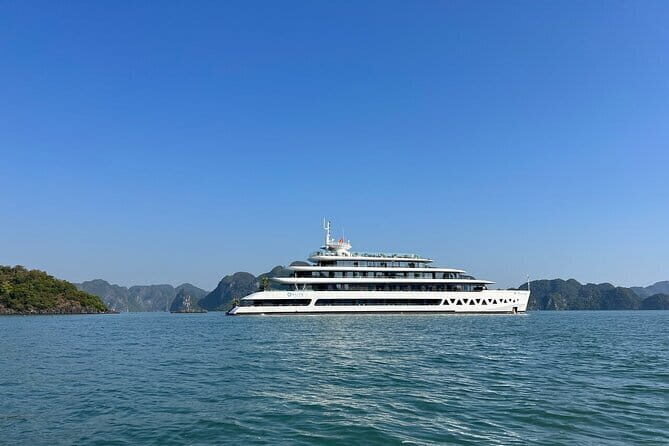 VIP Luxury Overnight Cruise in Ha Long and Lan Ha Bay - Discovering the VIP Luxury Overnight Cruise in Ha Long and Lan Ha Bay