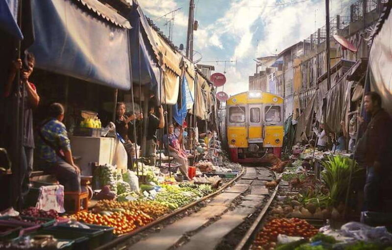 VIP Private Group Tour to the Iconic Thailand's Markets - The Scenic Long-Tail Boat Ride and Fireflies