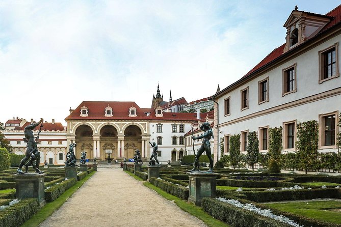 VIP Private tour Prague: Castle, Lunch, Beer, Boat - FAQ