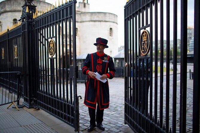 VIP Tower of London: After Hours Tour & Ceremony of the Keys - Exploring the Tower of London at Night